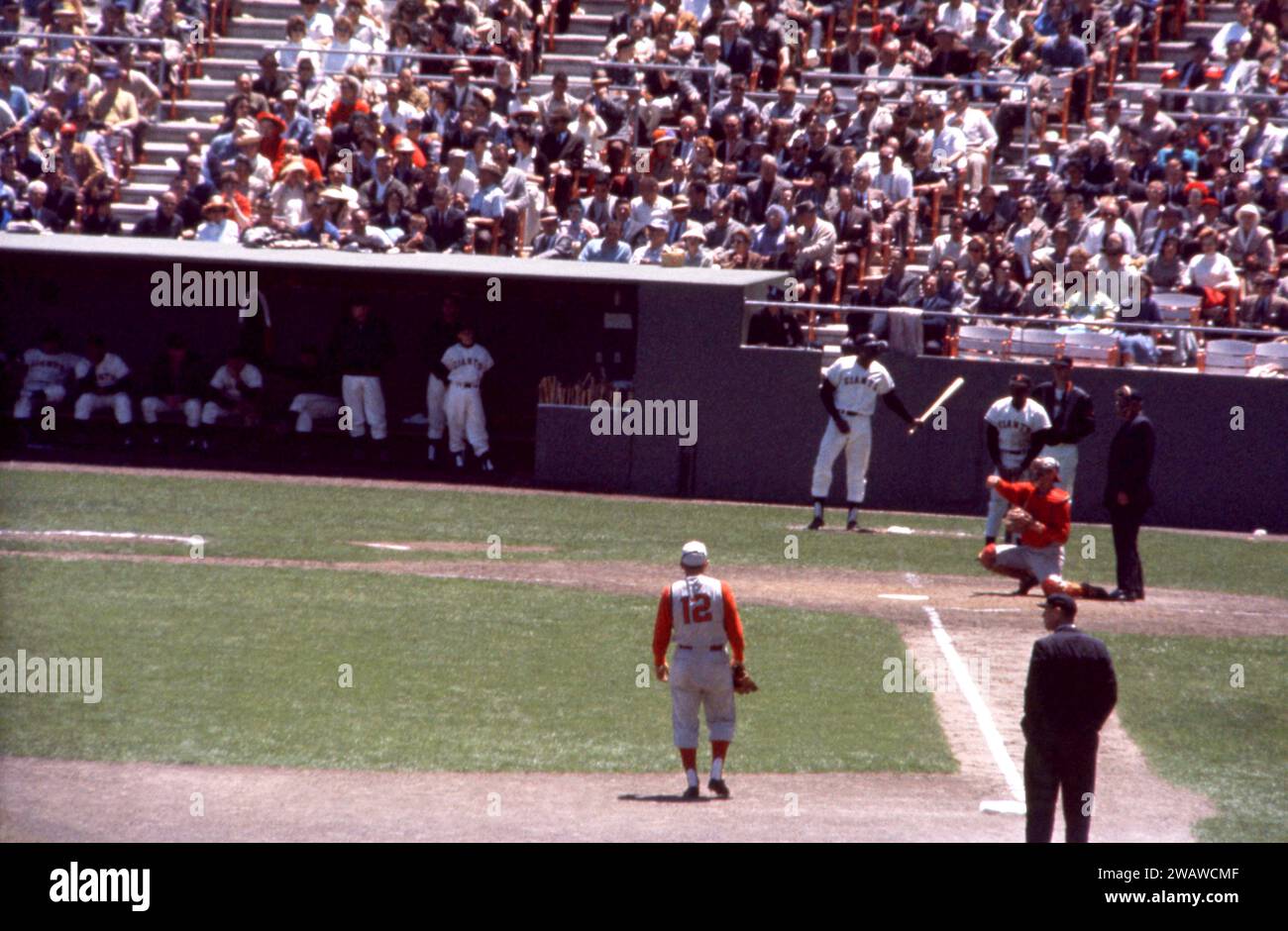 SAN FRANCISCO, CA - MAY 30: Willie Mays #24 of the San Francisco Giants ...