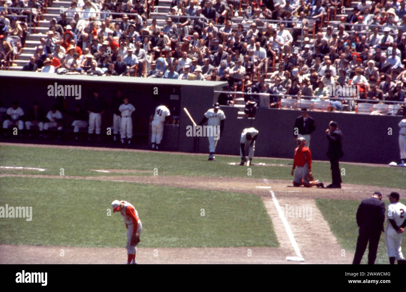 SAN FRANCISCO, CA - MAY 30: Willie Mays #24 of the San Francisco Giants ...