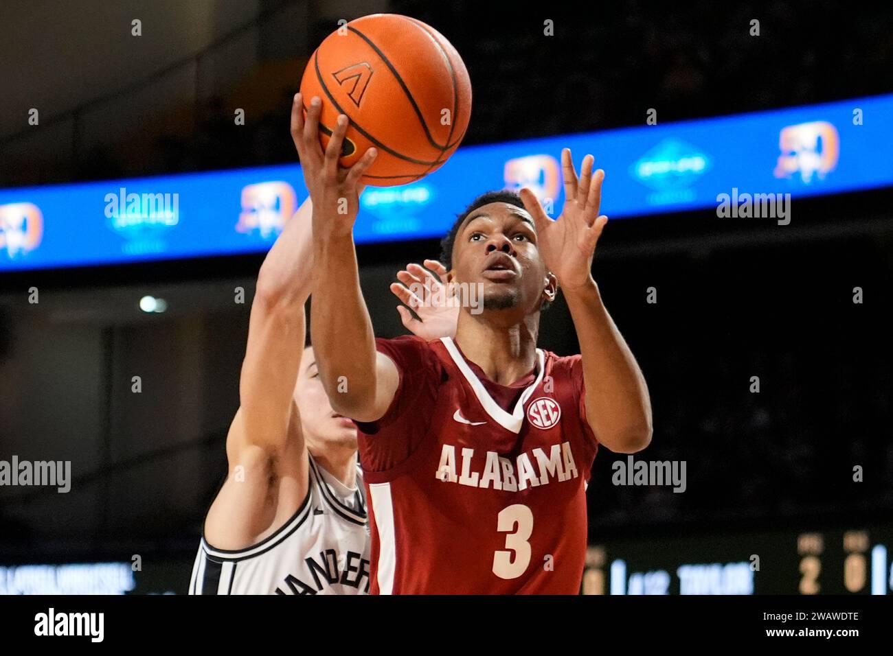 Alabama guard Rylan Griffen (3) shoots a basket against Vanderbilt ...