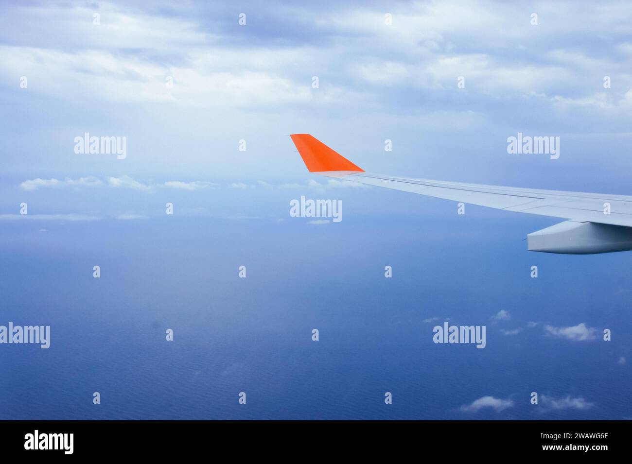 Explore Stunning Aircraft Views: Sky, Wings, Flight, and Clouds ...