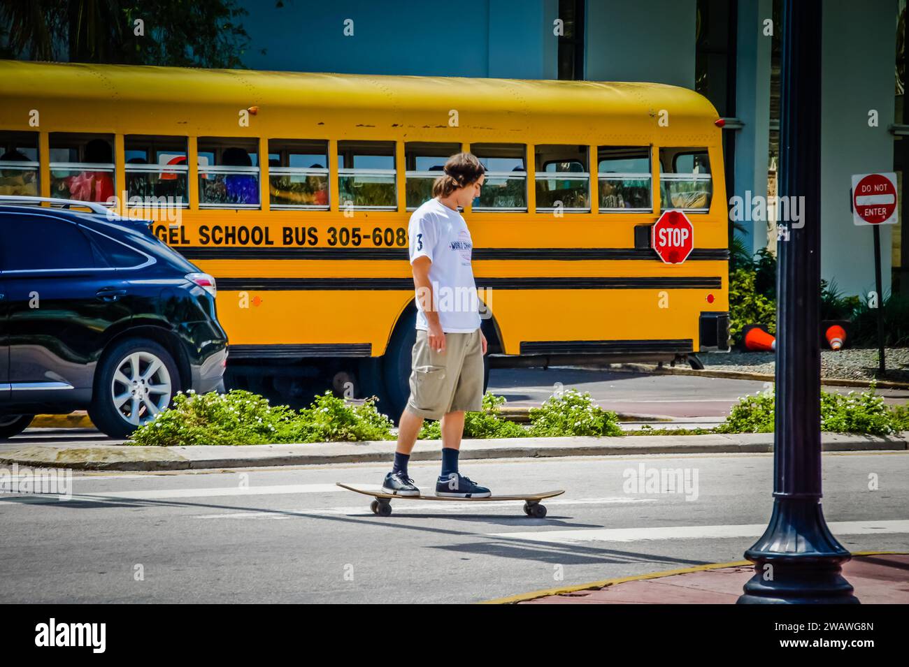 Back-to-school energy! Download vibrant images showcasing top-ranked ...