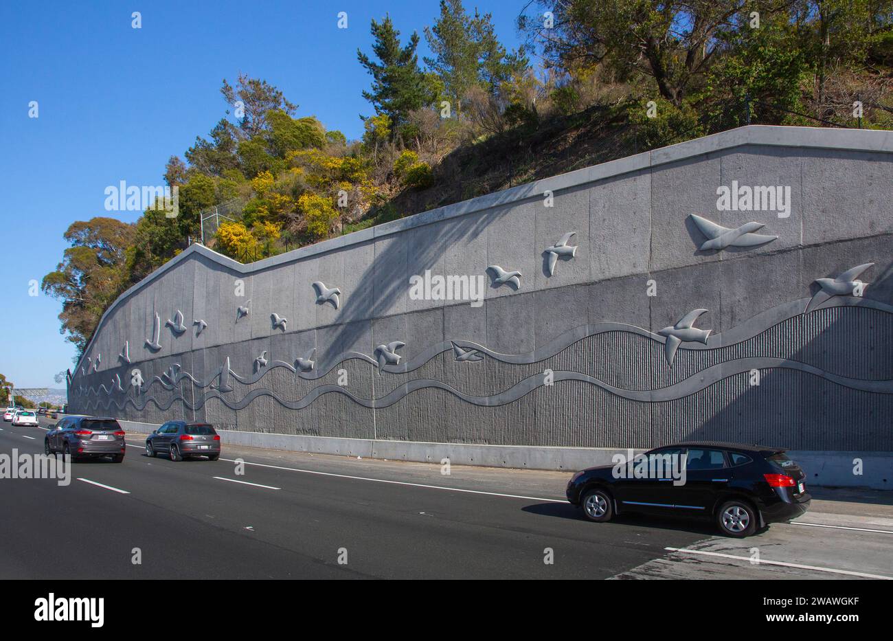 Freeway retaining walls hi-res stock photography and images - Alamy