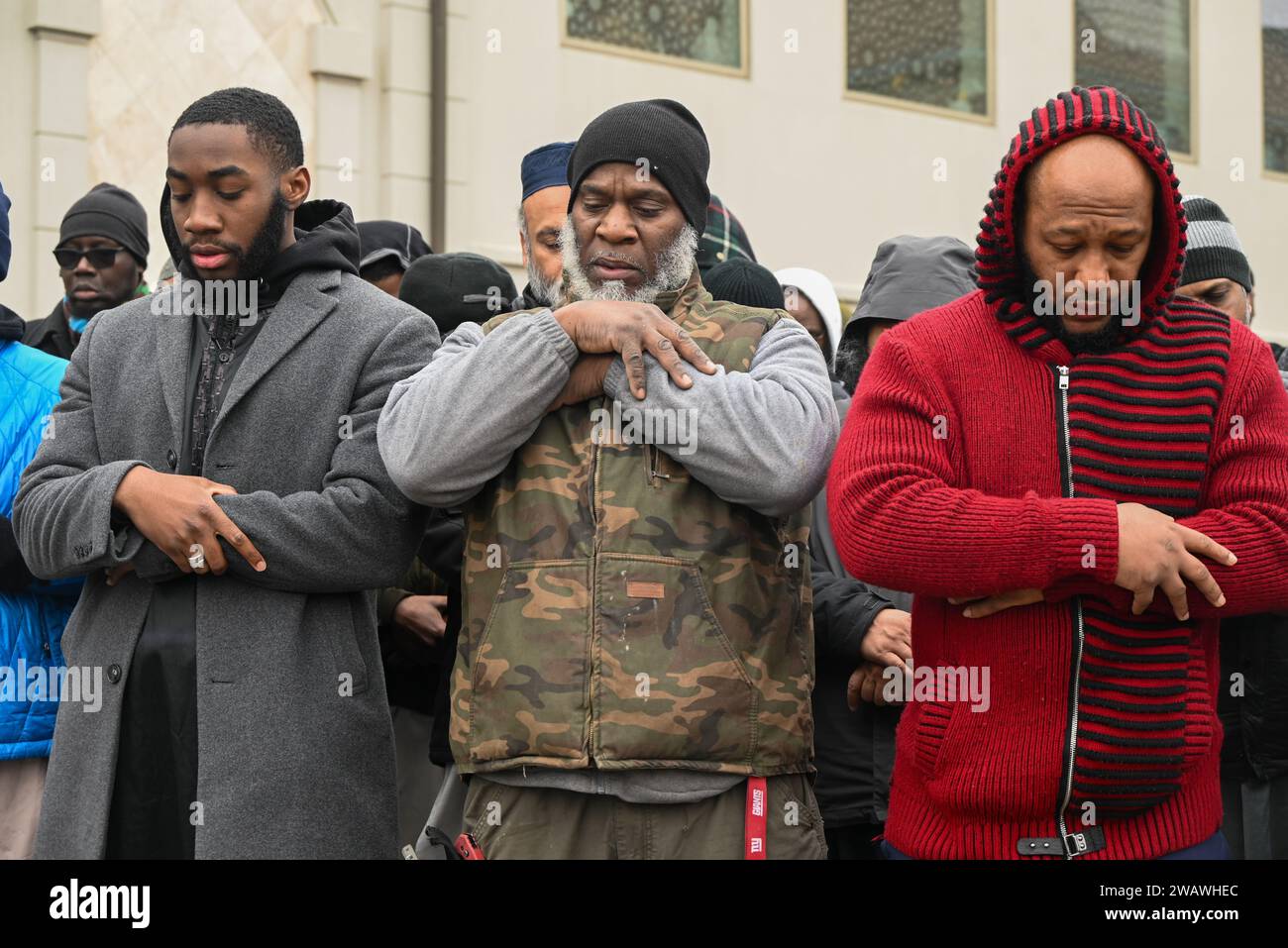 Newark, United States. 06th Jan, 2024. Mourners pay their respects at ...
