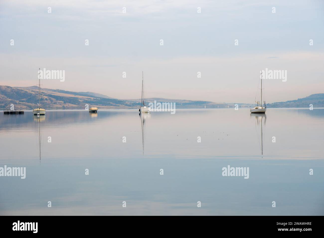 Tbilisi sea, reservoir and boats with deflated sails Stock Photo - Alamy