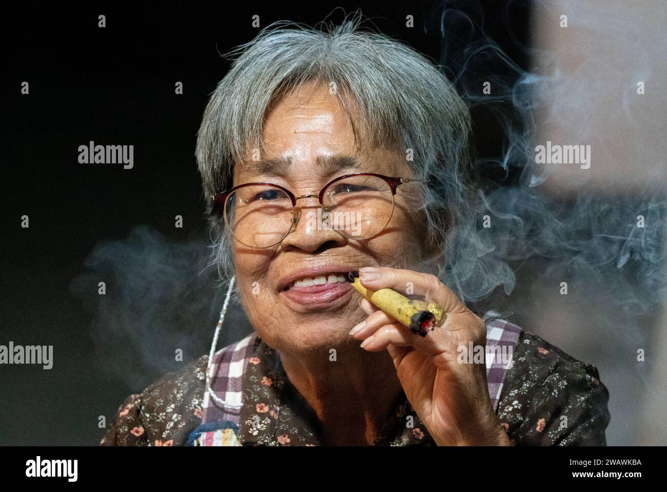 Hash smokers hi-res stock photography and images - Alamy