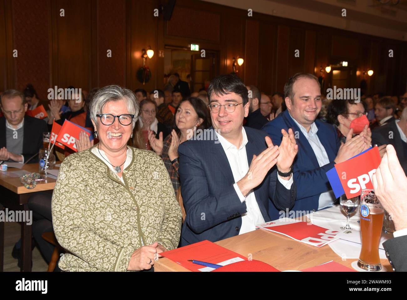 Maria Noichl SPD Europa Parlament Abgeordnete Florian von Brunn MdL Sebastian Roloff SPD MdB ...