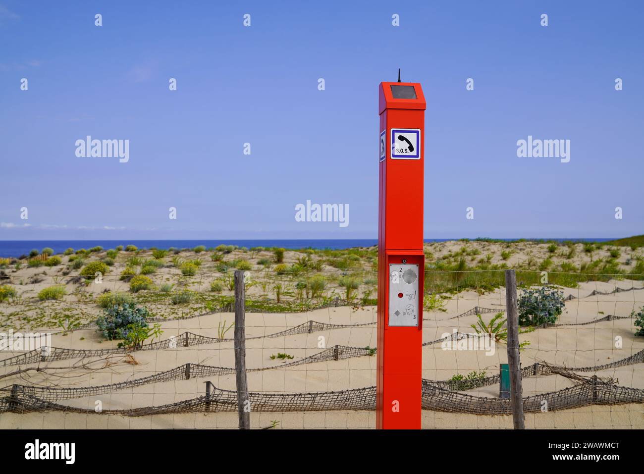 Speaker terminal hi-res stock photography and images - Alamy