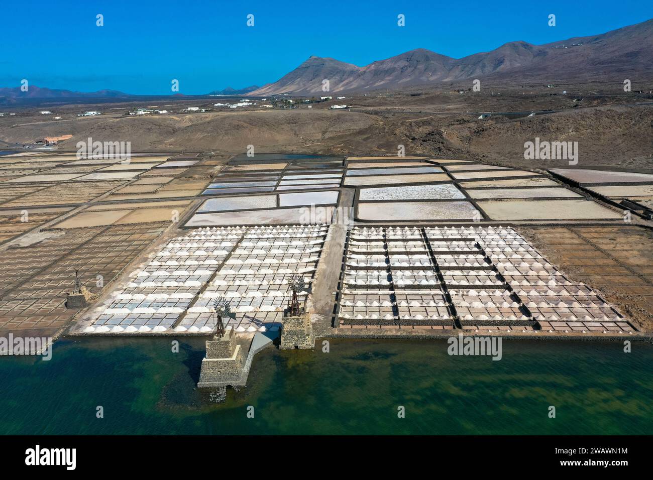 Salinas de janubio are the largest salt flats hi-res stock photography ...