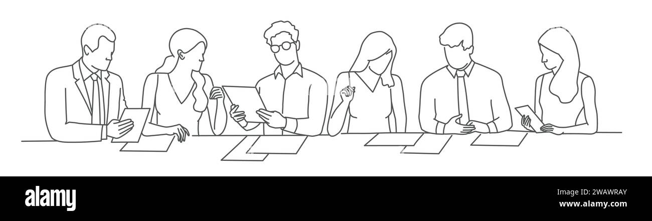 Team work of office employees at desk Colleagues teamwork ...