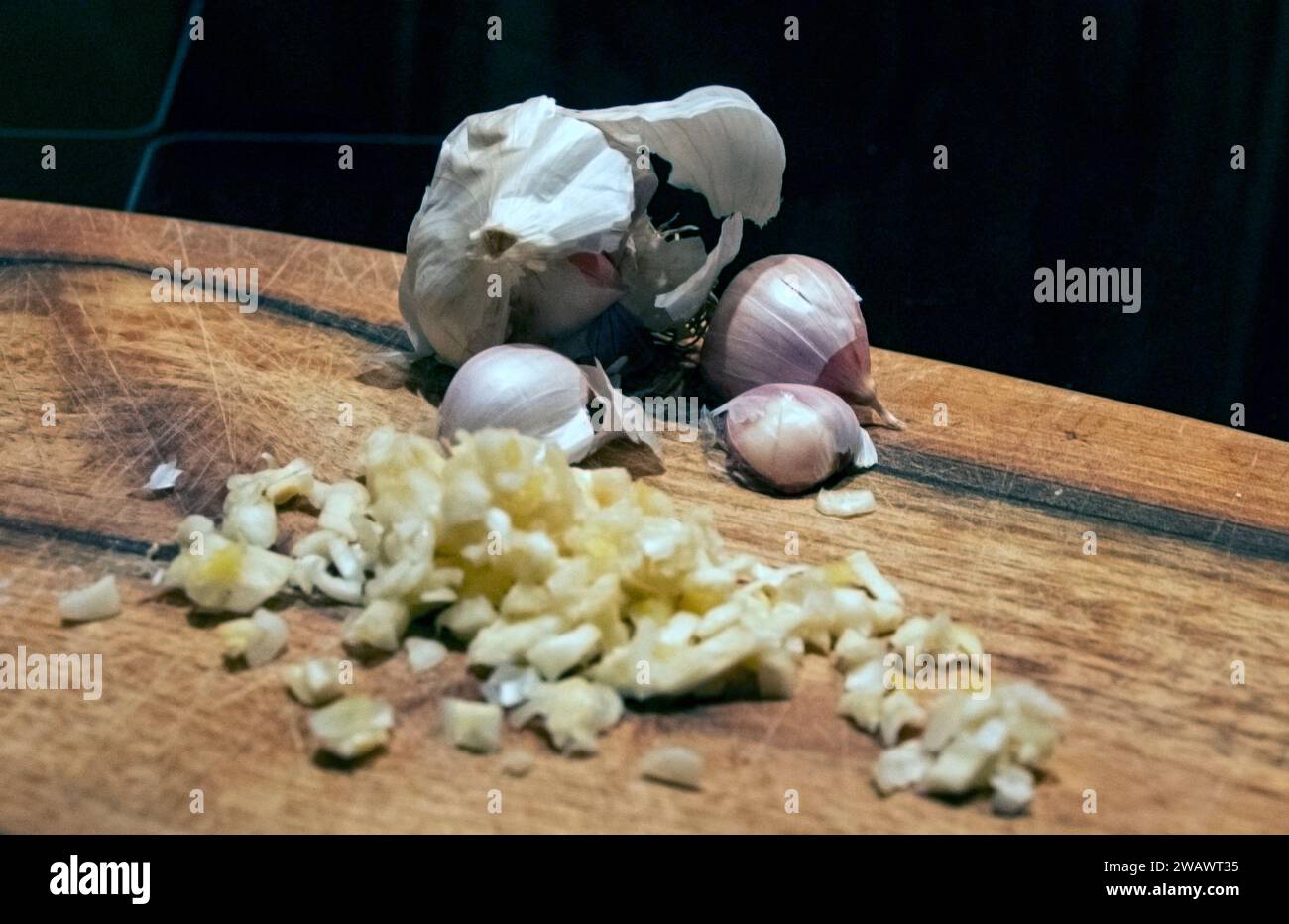 Kitchen clove of garlic hi-res stock photography and images - Alamy