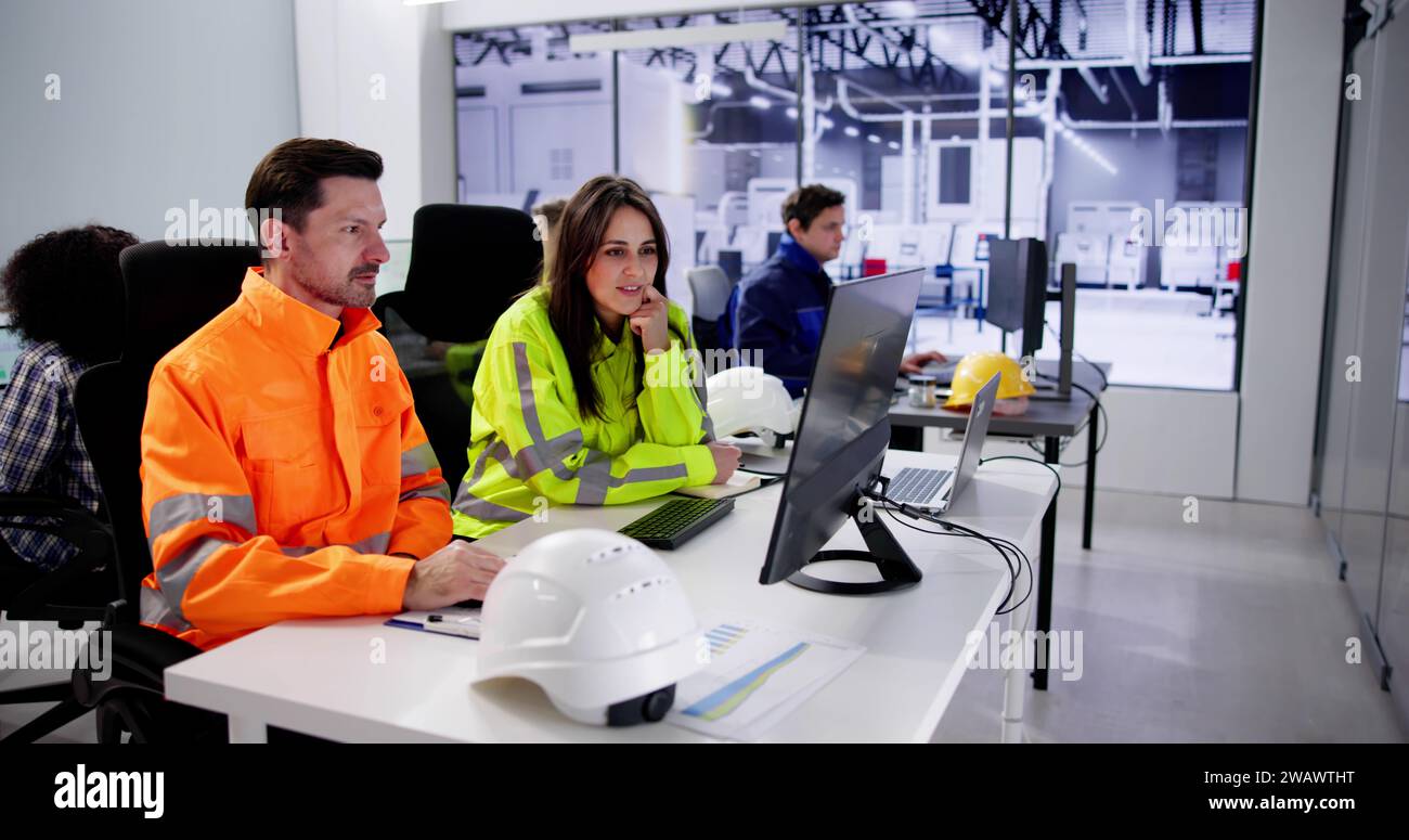 Engineer Operators Using Scada System At Industrial Plant Stock Photo ...
