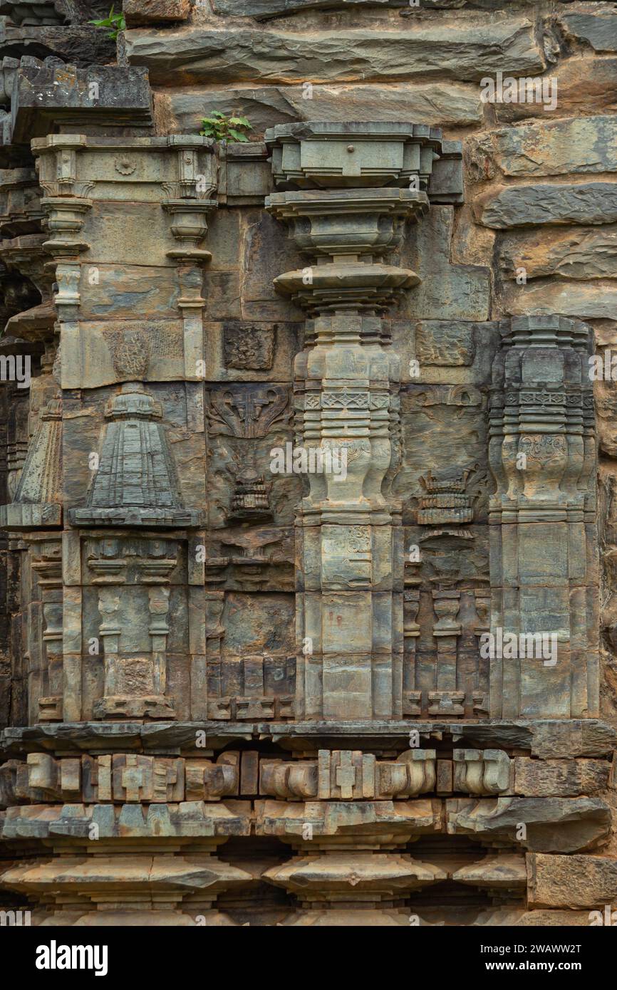 Beautiful Carvings on the Ancient Shree Tarakeshwara Swamy Temple, 12th ...