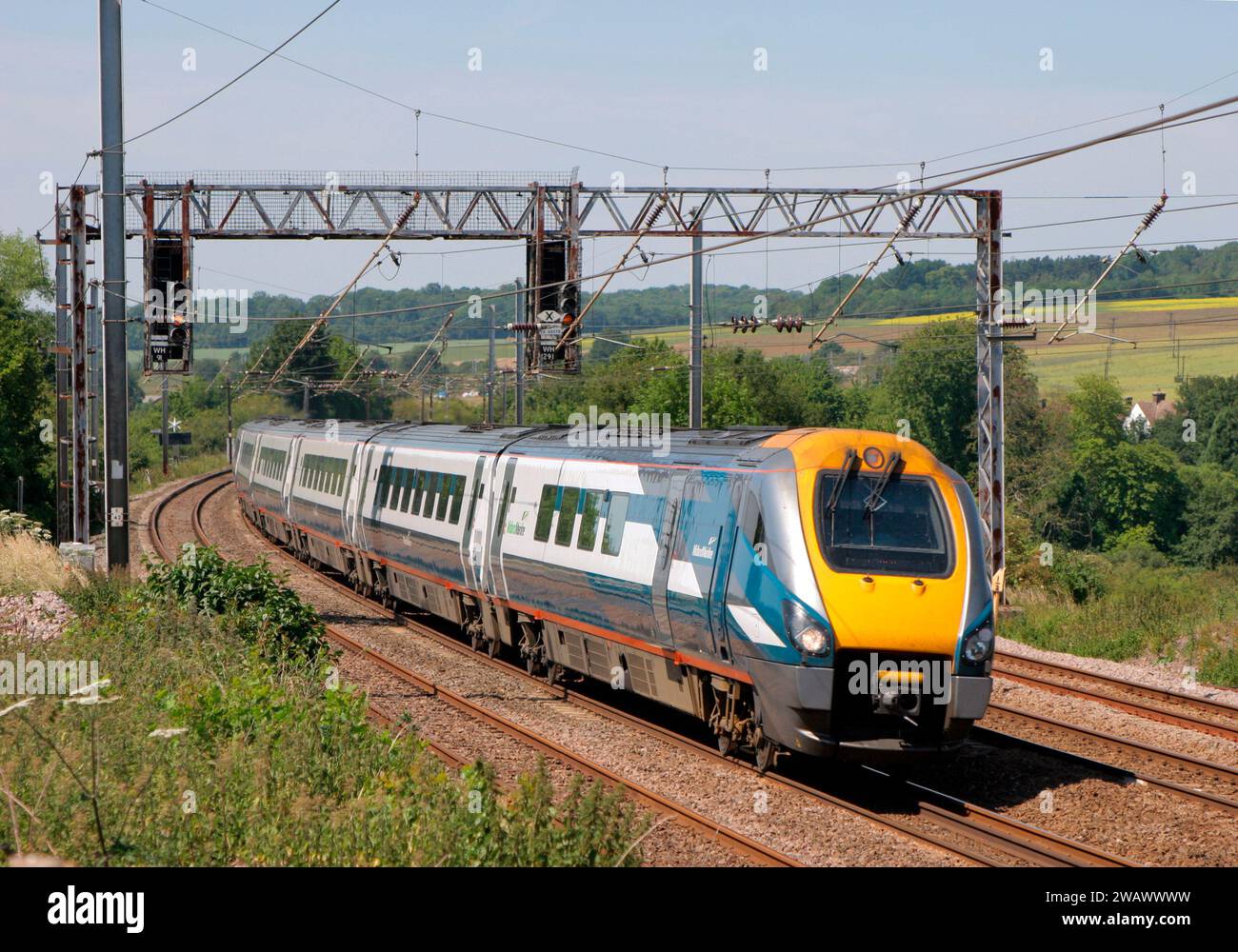 East midland trains hi-res stock photography and images - Alamy