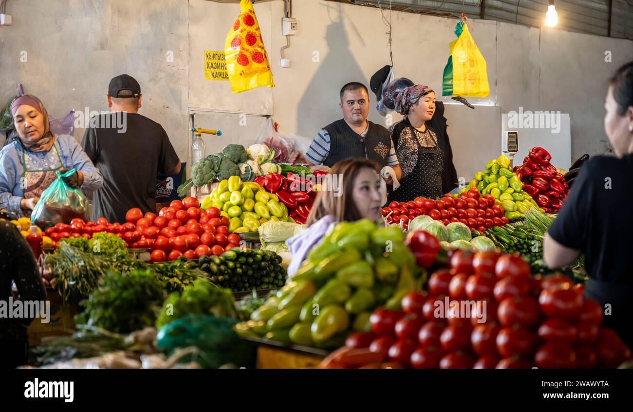 Vegetable market, stall, Osh bazaar, Bishkek, Kyrgyzstan Stock Photo ...