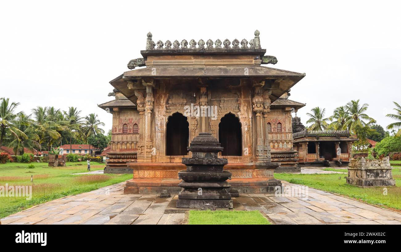 Beautiful View of Carvings and Ancient Shri Aghoreshwara Swamy Temple ...