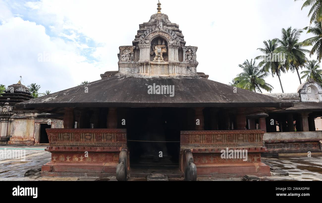 The Ancient Shri Madhukeshwara Temple, 15th Century Architecture ...
