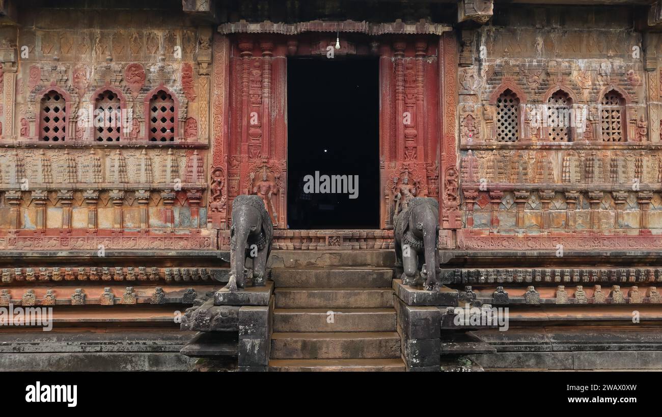 The Beautiful Carving Entrance of Shri Aghoreshwara Swamy Temple ...