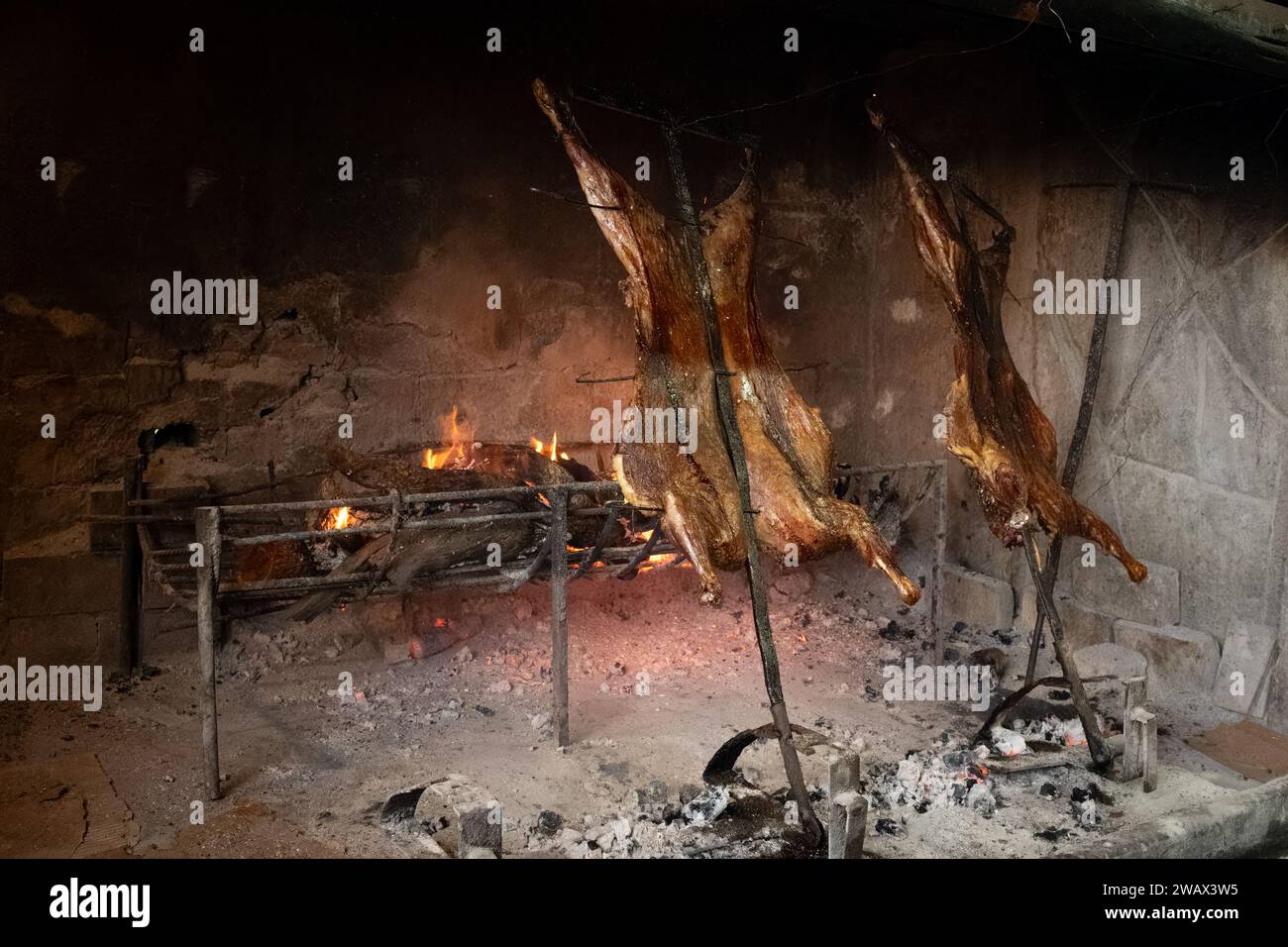 Open flame cooking hi-res stock photography and images - Alamy