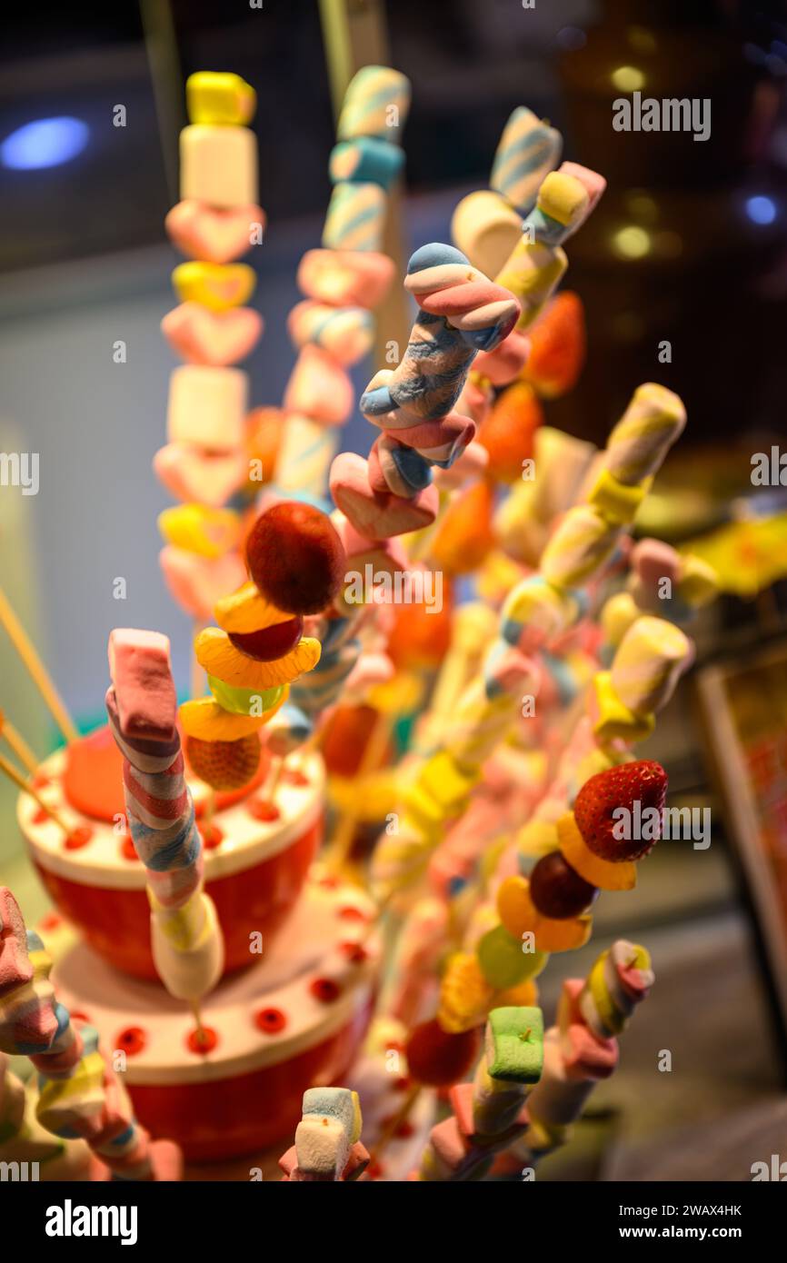 Sweet delicacies on Jalan Alor food street, Kuala Lumpur, Malaysia ...