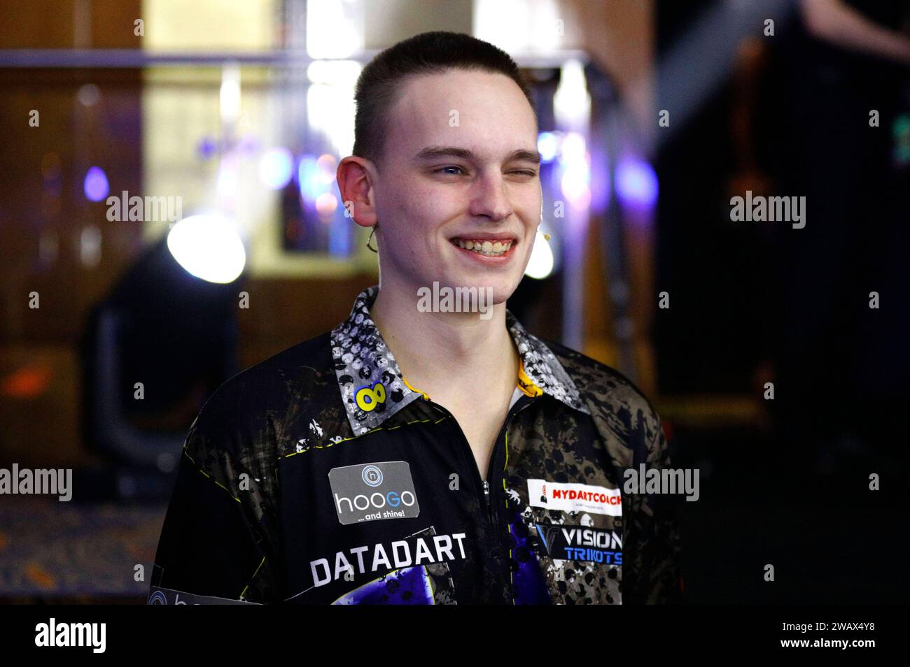 Ricardo Pikachu Pietreczko bei der Promi-Darts-WM 2024 im Maritim Hotel ...