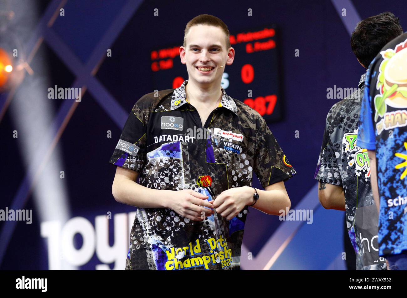 Ricardo Pikachu Pietreczko bei der Promi-Darts-WM 2024 im Maritim Hotel ...