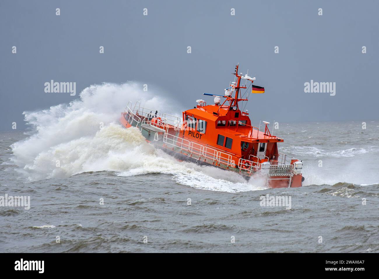 Rough seas boat hi-res stock photography and images - Alamy