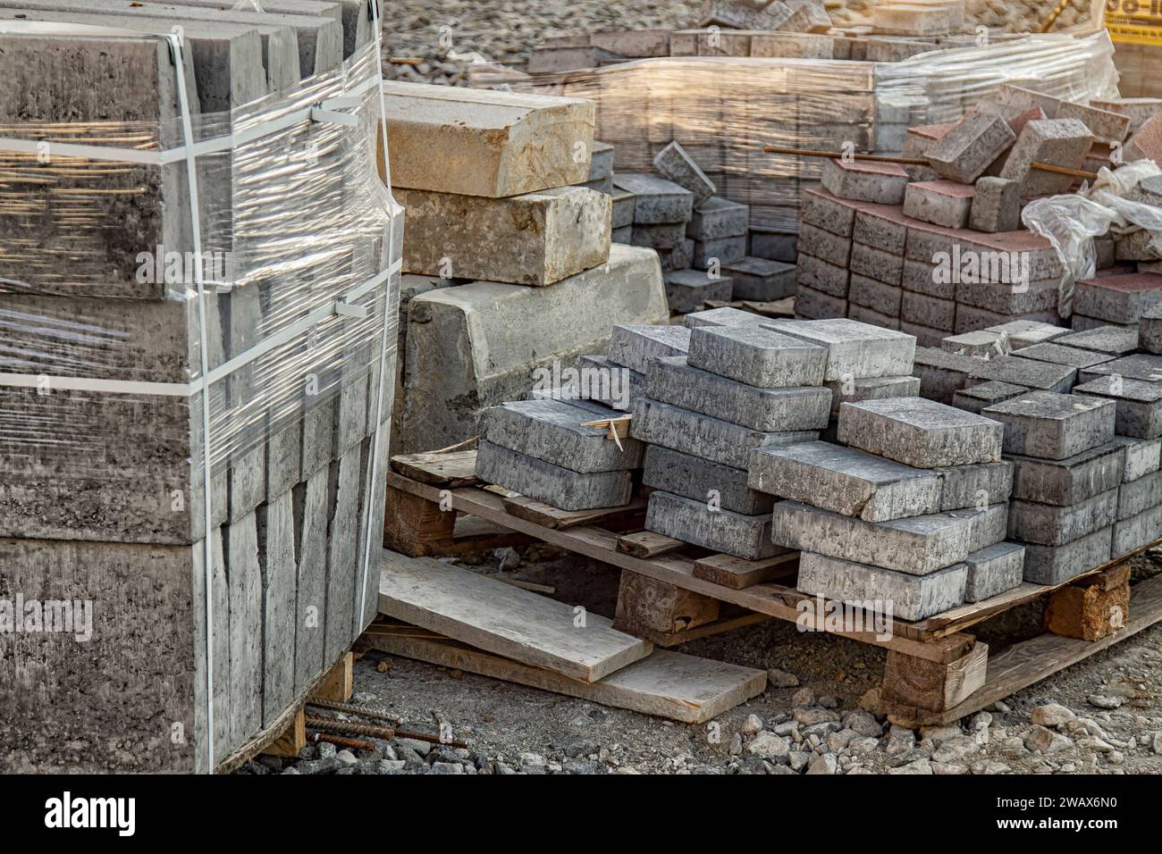 Slabs on a pallet hi-res stock photography and images - Alamy