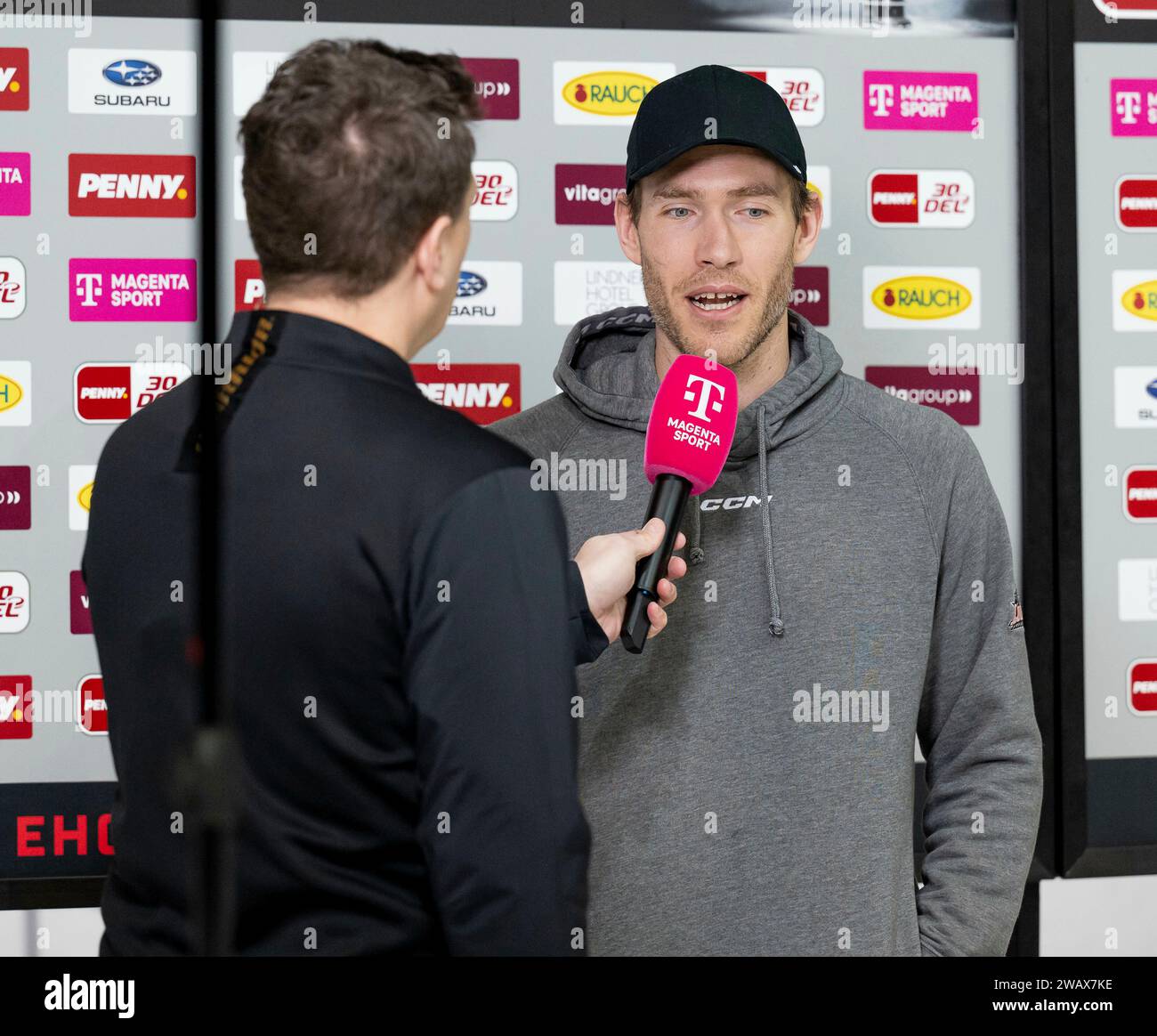 Muenchen, Deutschland. 07th Jan, 2024. Carter Rowney (Loewen Frankfurt ...