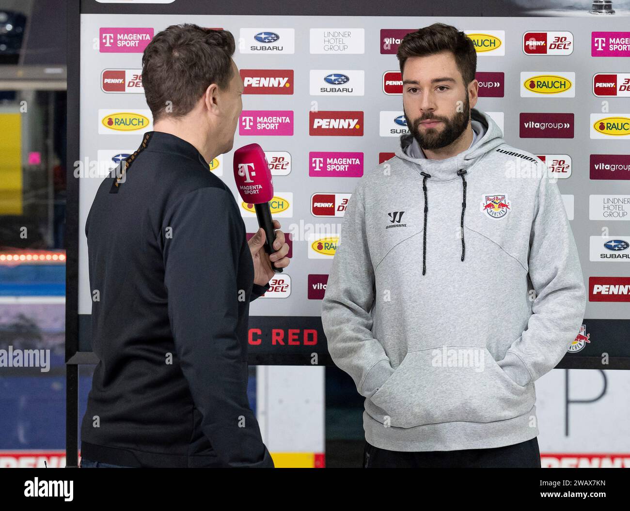Muenchen, Deutschland. 07th Jan, 2024. Andreas Eder (EHC Red Bull Muenchen, #20) beim Fernseh ...