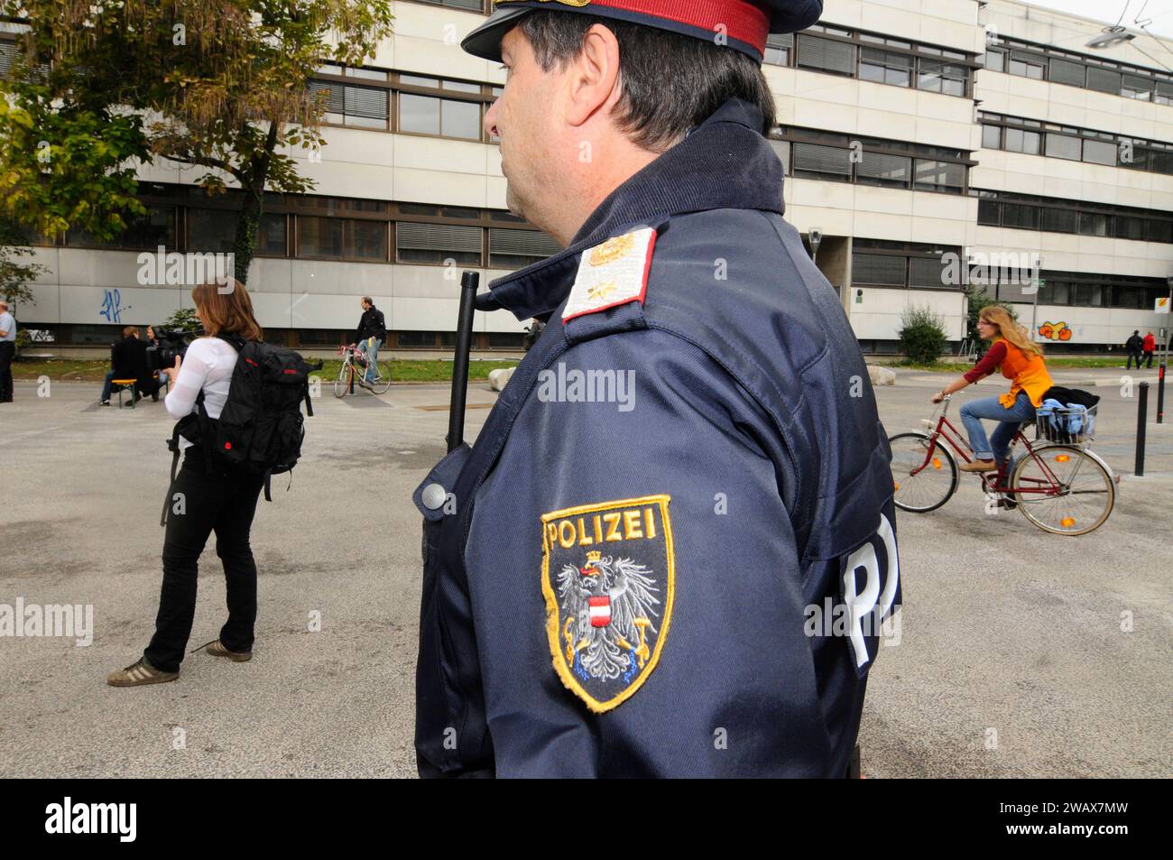 austrian police force is as any other police symbols and signs of the ...