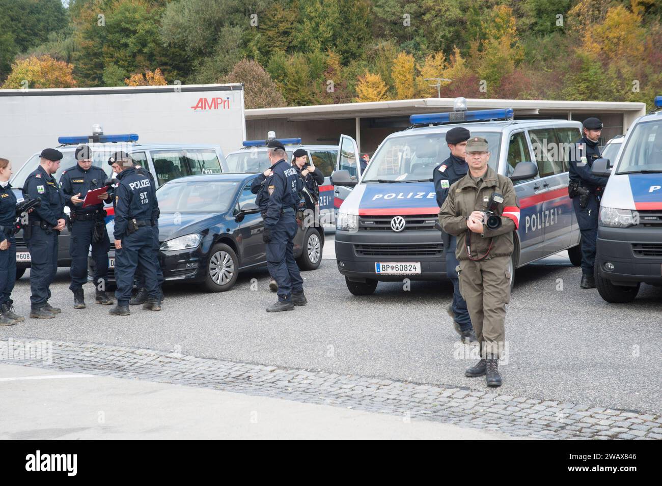 austrian police force is as any other police symbols and signs of the ...