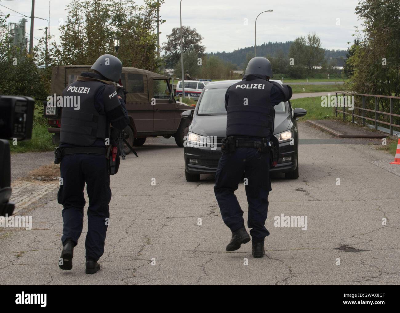 austrian police force is as any other police symbols and signs of the ...
