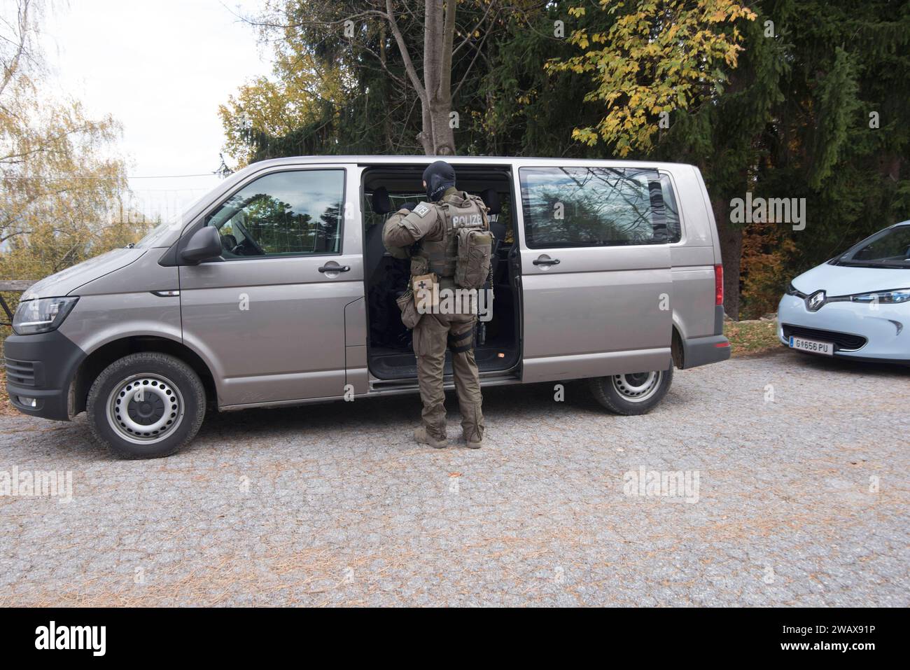 austrian police force is as any other police symbols and signs of the ...