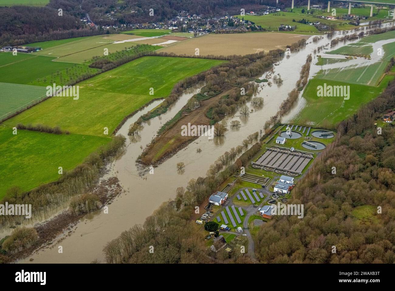 Luftbild, Ruhrhochwasser, Weihnachtshochwasser 2023, Fluss Ruhr tritt nach starken Regenfällen ...