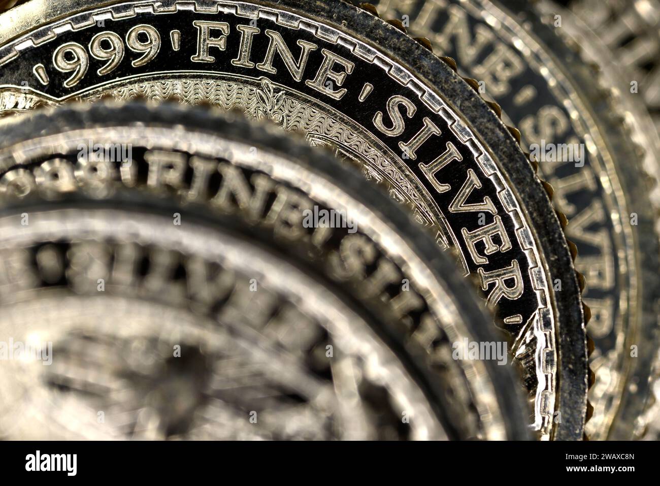 Pure silver hi-res stock photography and images - Alamy