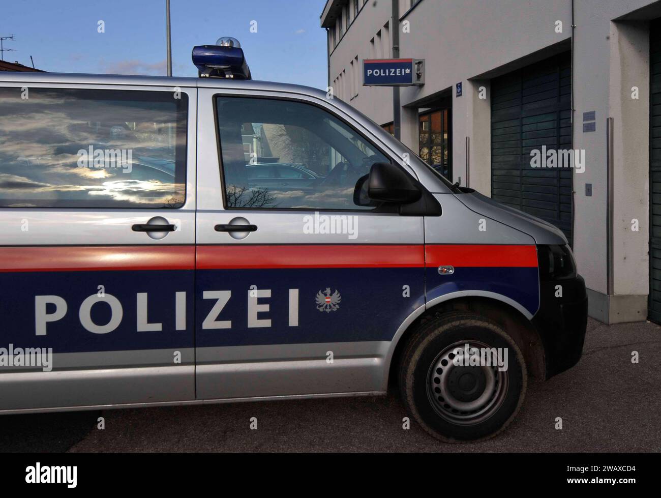 austrian police force is as any other police symbols and signs of the ...