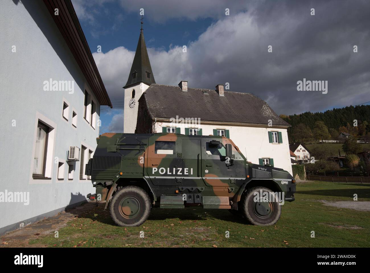 austrian police force is as any other police symbols and signs of the ...