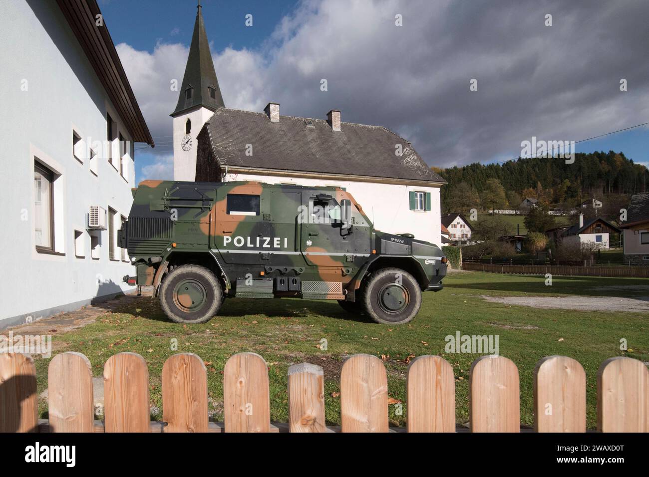 austrian police force is as any other police symbols and signs of the ...