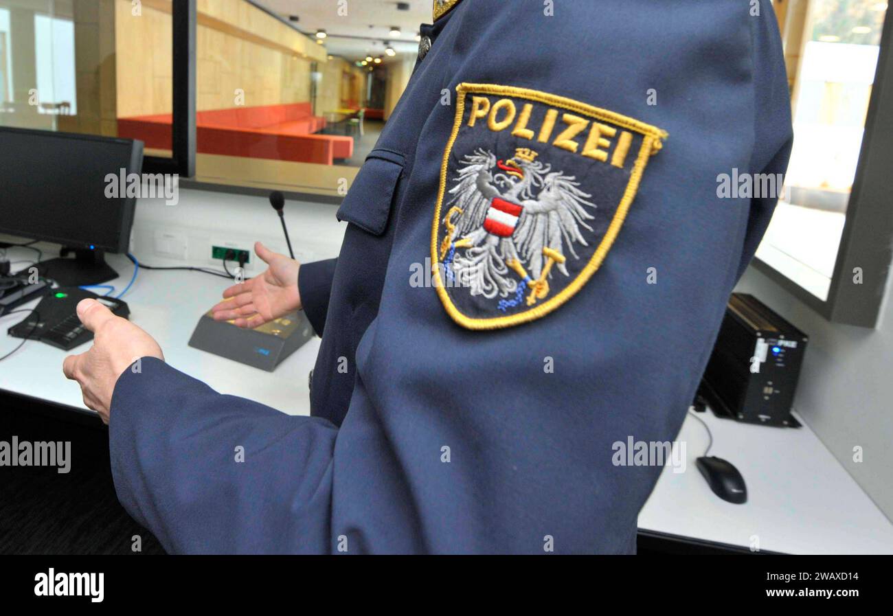 austrian police force is as any other police symbols and signs of the ...