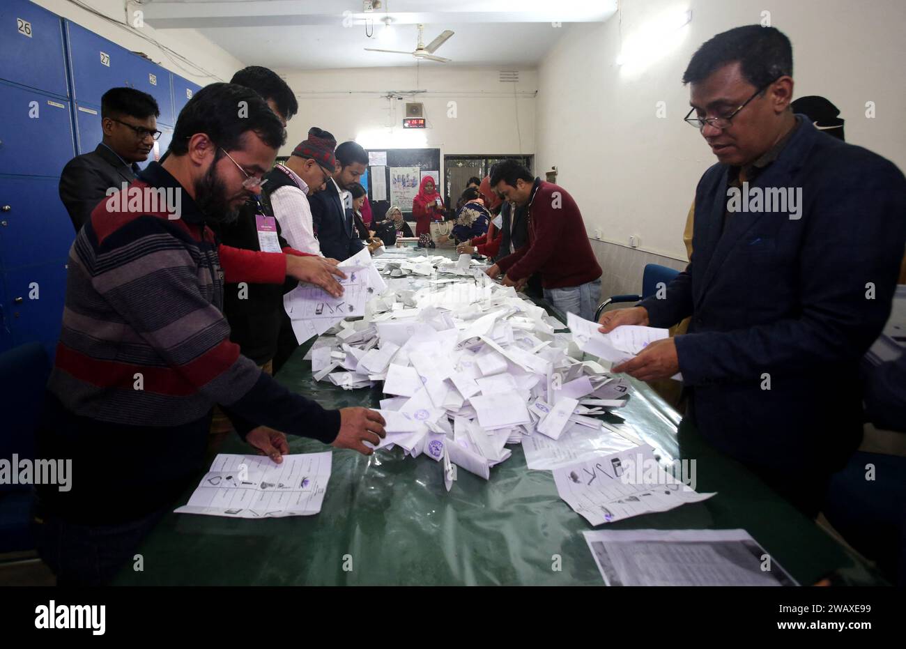 Dhaka, Bangladesh. 07th Jan, 2024. Election officials prepare to count ...