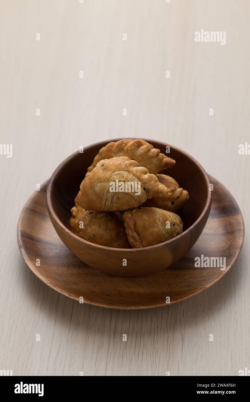 Malaysian curry puff hi-res stock photography and images - Alamy