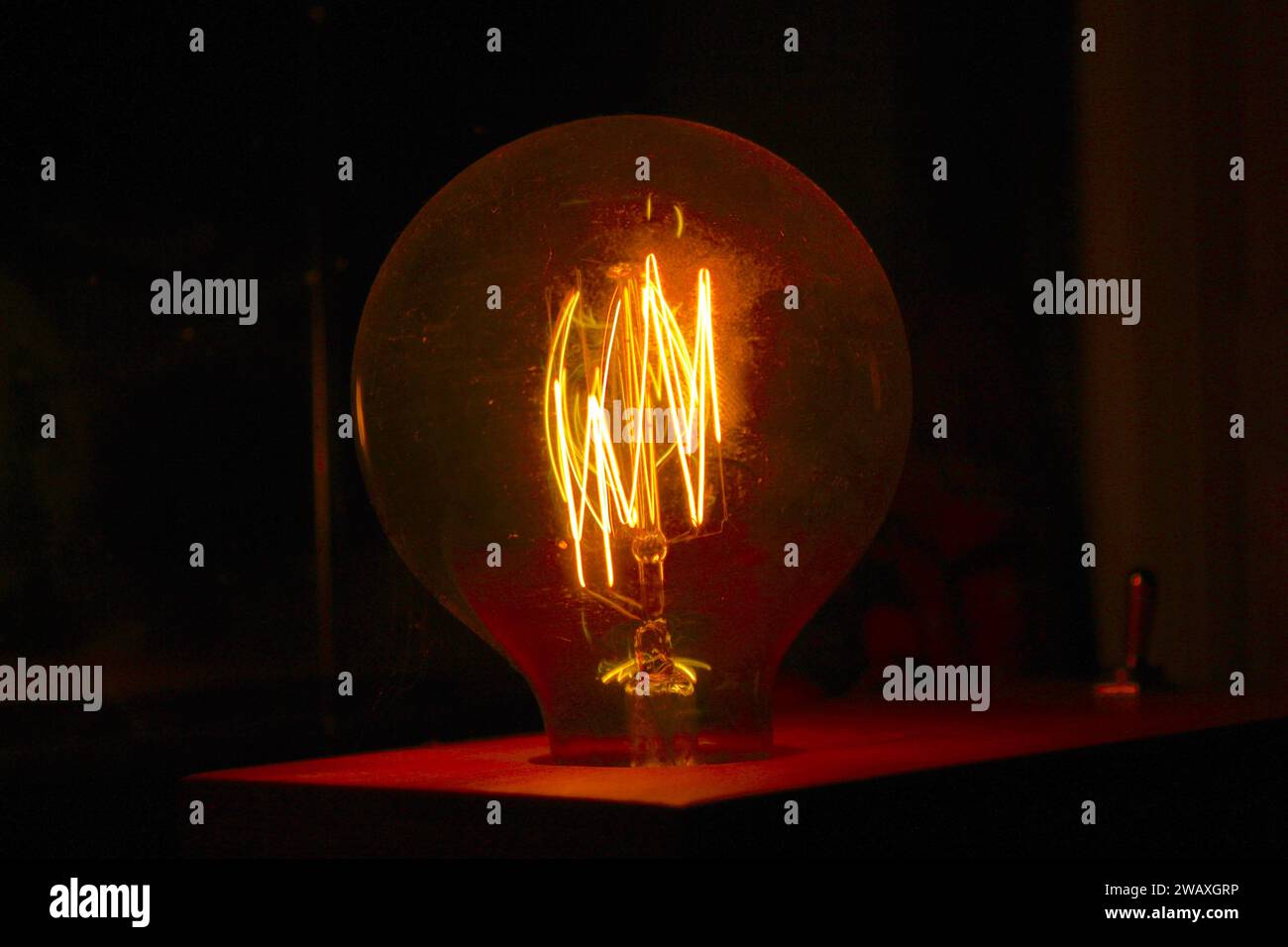Edison light bulb hanging hi-res stock photography and images - Alamy