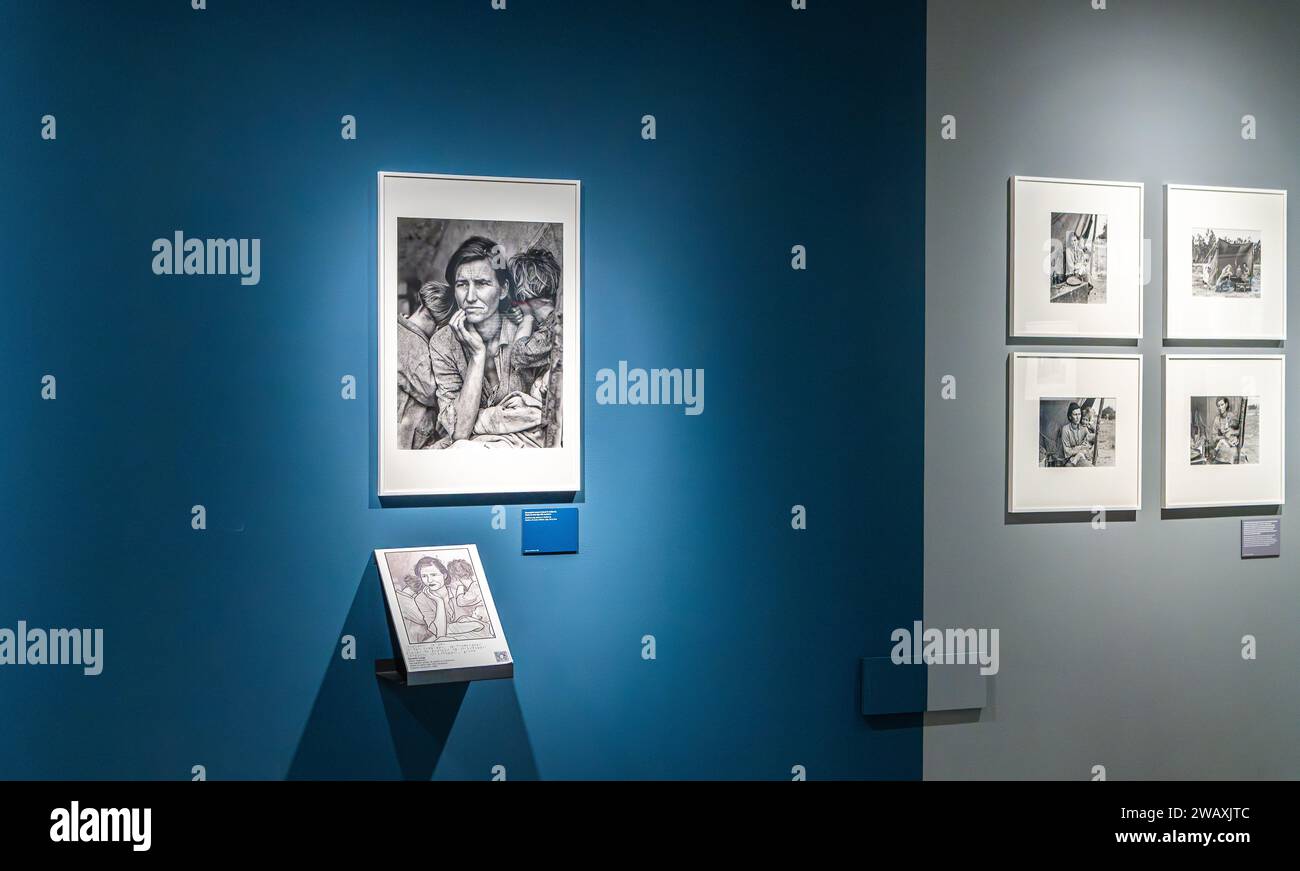 Migrant Mother,California 1936 (American Depression ). Photo exhibition ...