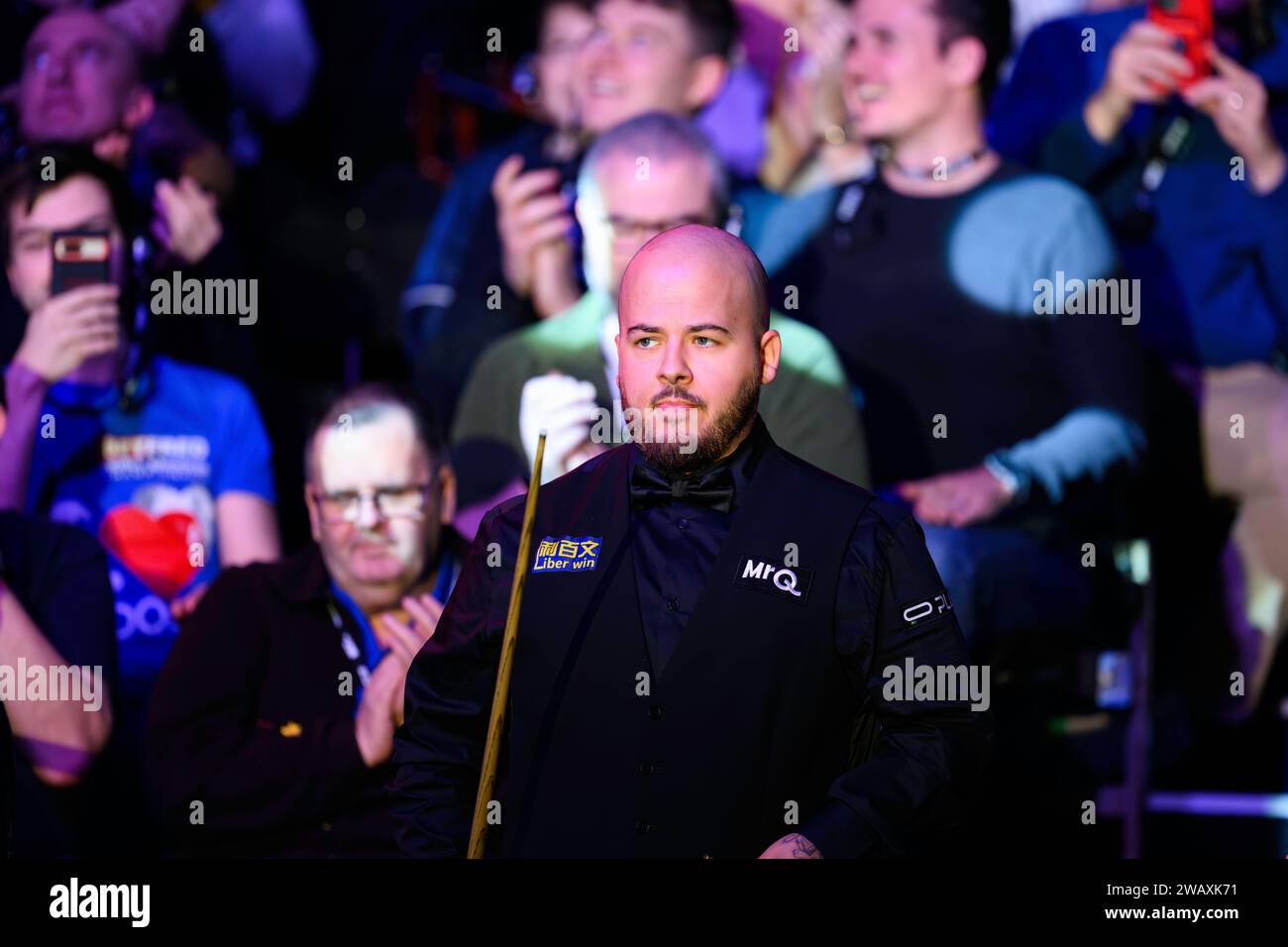 LONDON, UNITED KINGDOM. 07th Jan, 2024. Luca Brecel entered the arena ...