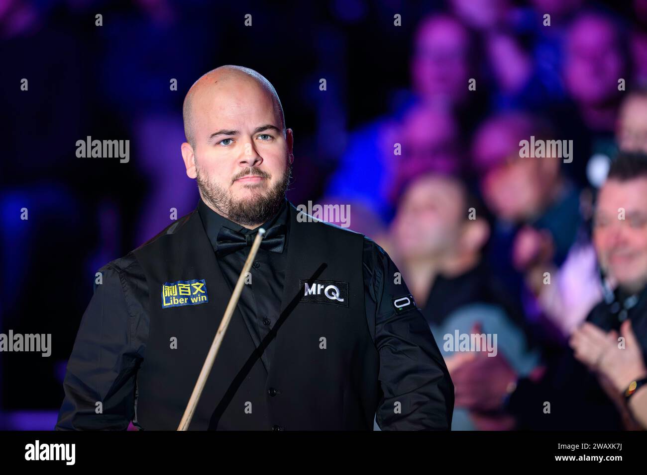 LONDON, UNITED KINGDOM. 07th Jan, 2024. Luca Brecel entered the arena ...