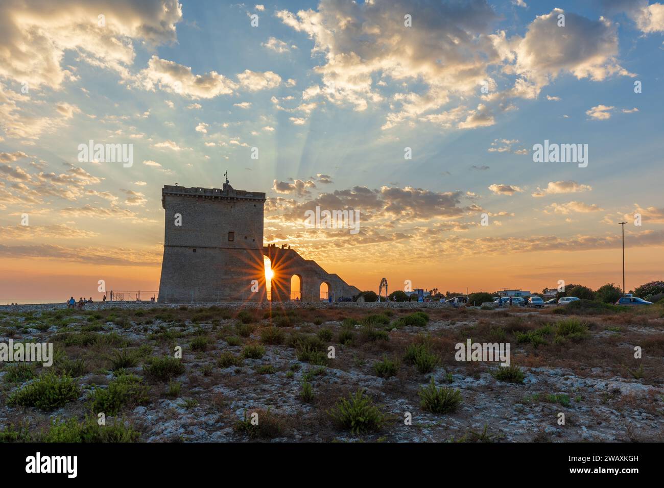 Torre Chianca a Porto Cesareo in Puglia, Italia Stock Photo - Alamy