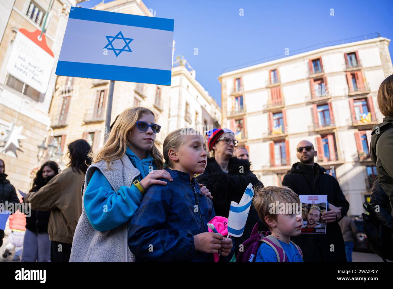 Barcelona, Barcelona, Spain. 7th Jan, 2024. Dozens of people from the ...