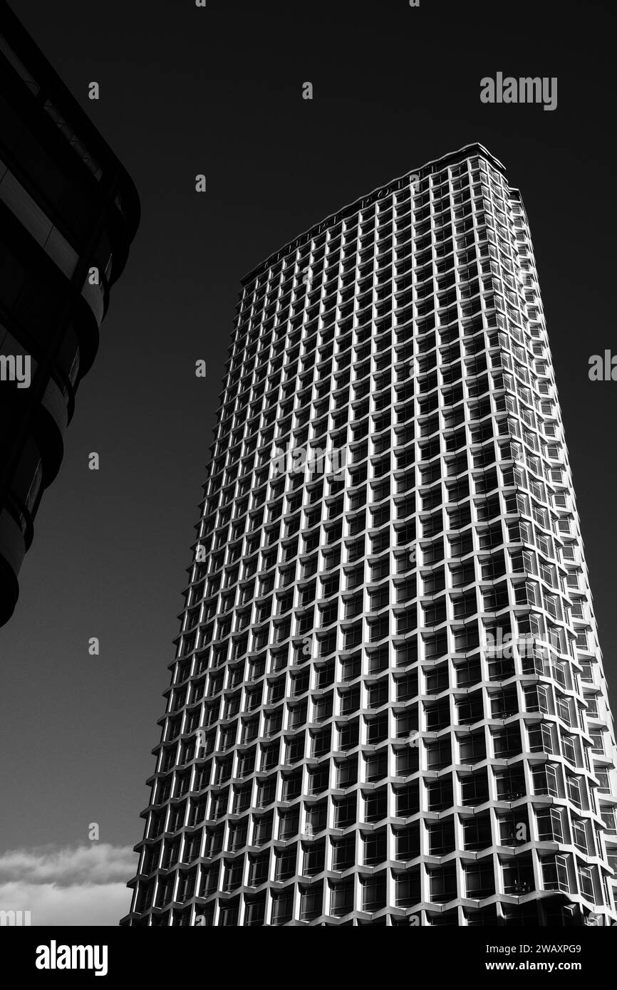 Centrepoint skyscraper Black and White Stock Photos & Images - Alamy