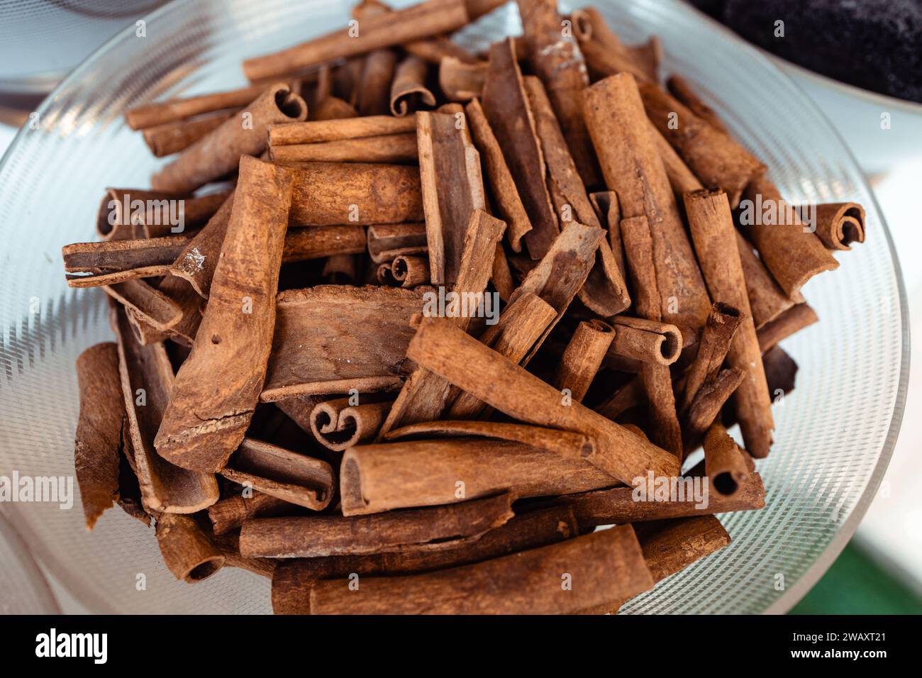 Cinnamon close up closeup hi-res stock photography and images - Alamy