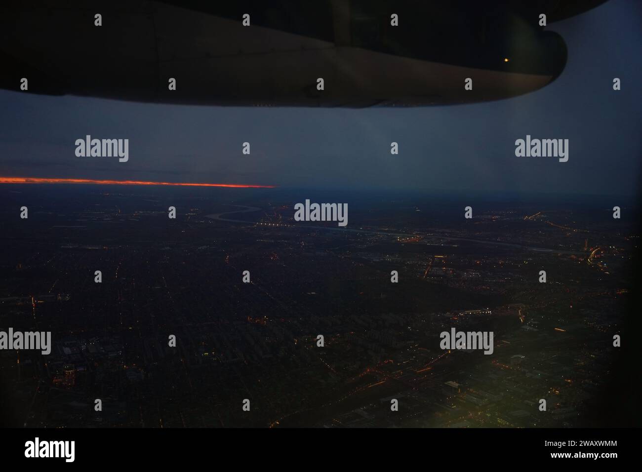 View from porthole airplane before hi-res stock photography and images ...